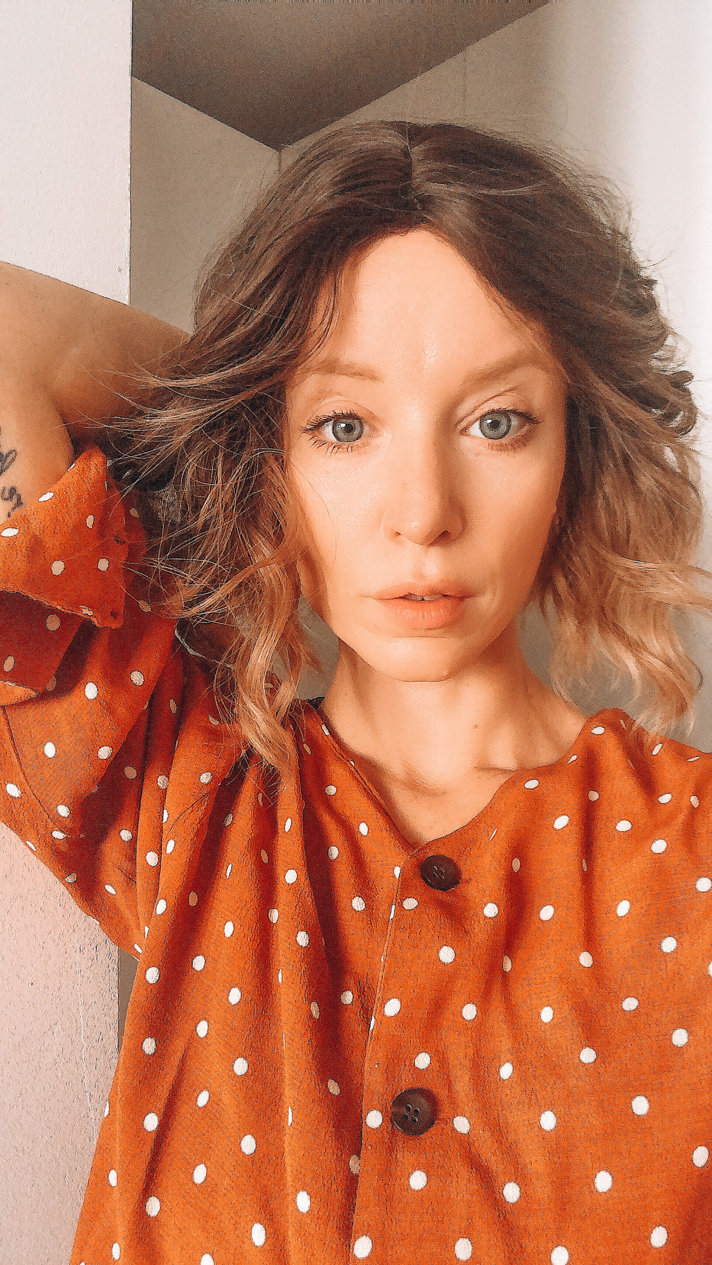 Brown wavy bob wig | Sofia by Lush Wigs UK