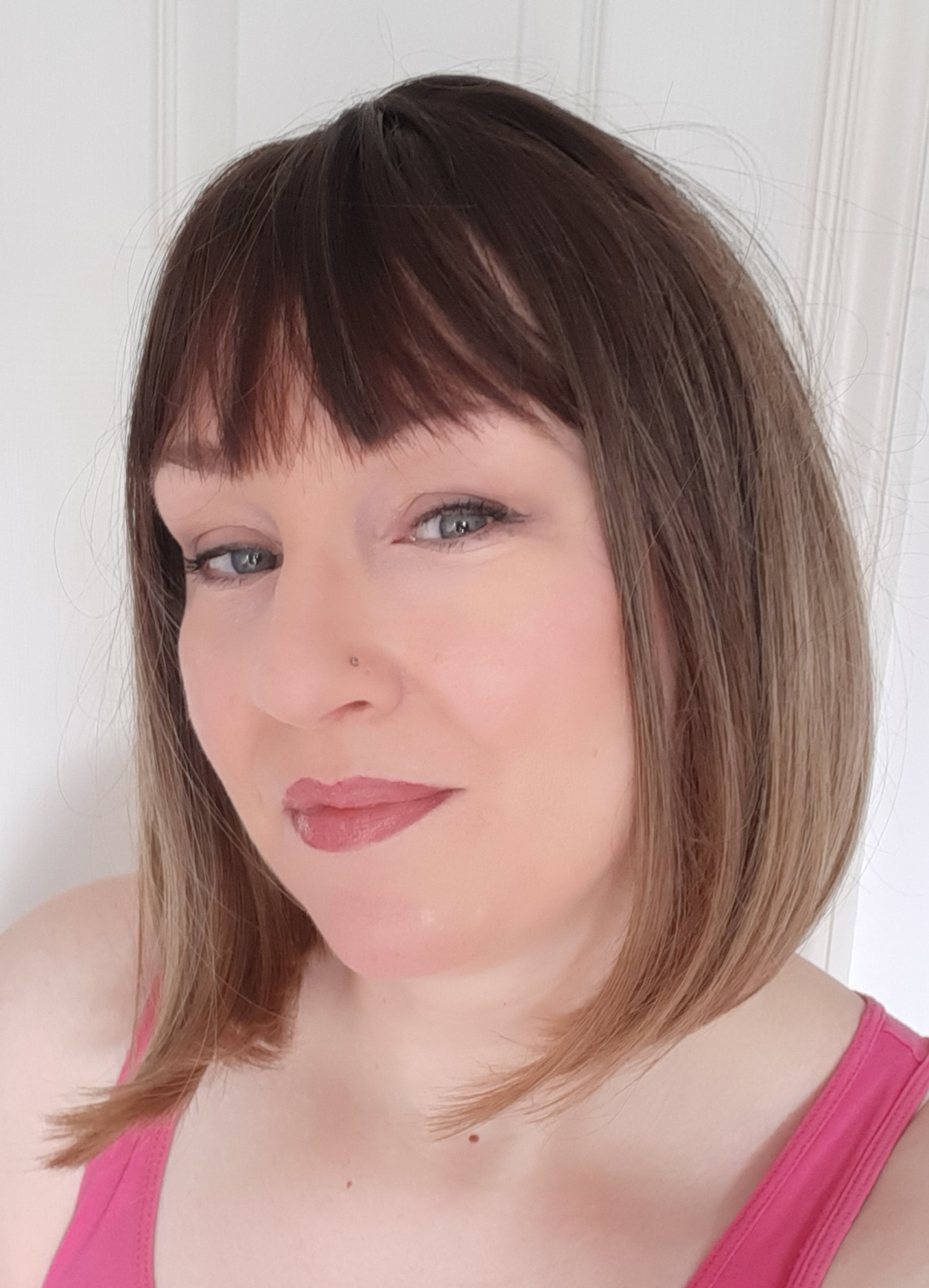 Natural dark blonde bob wig with light brown roots | Cedar by Lush Wigs UK